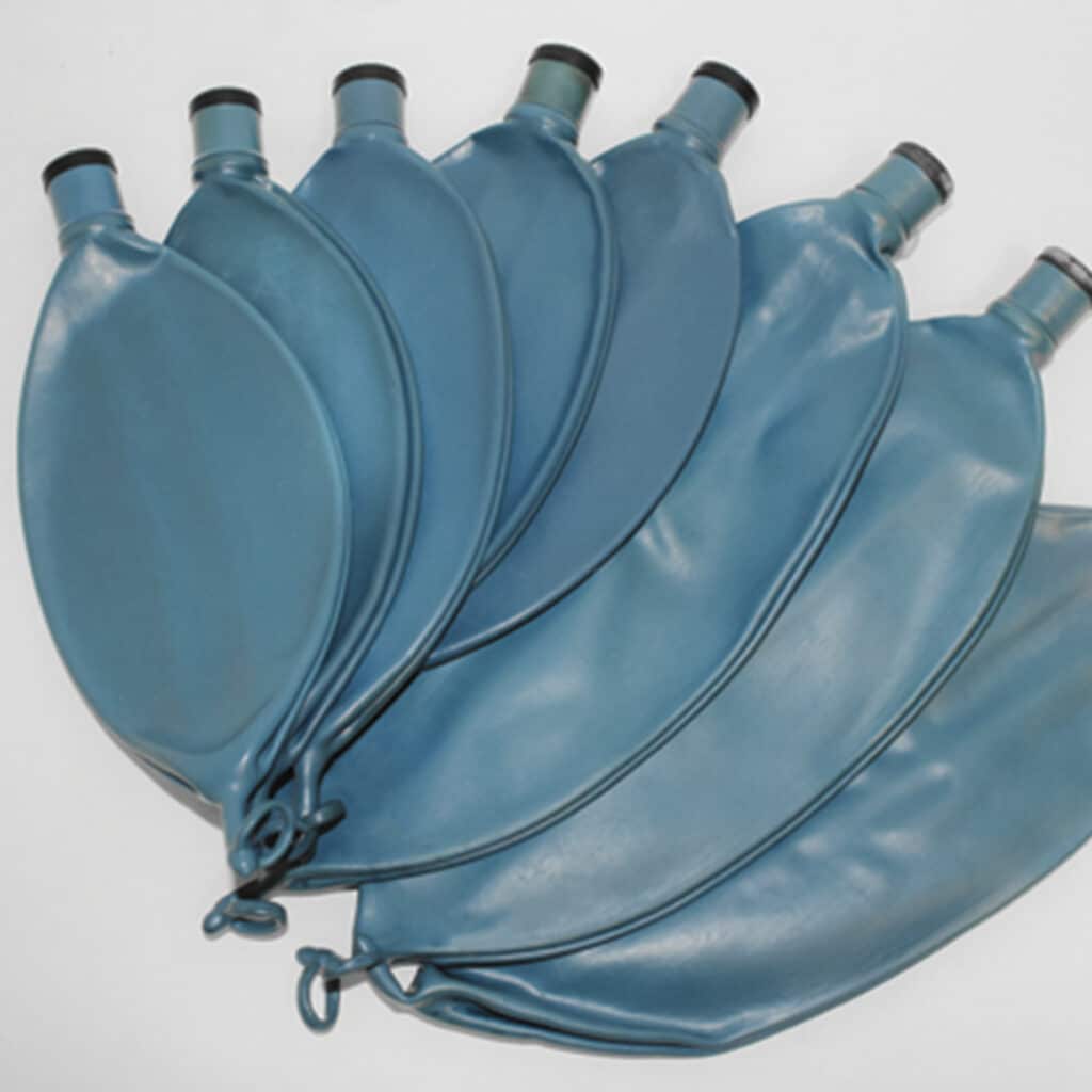 Single Use and Reusable Breathing Bags | Vetland Medical